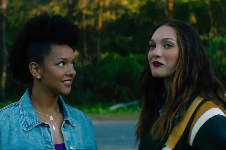 Fitting In - Filmoteket